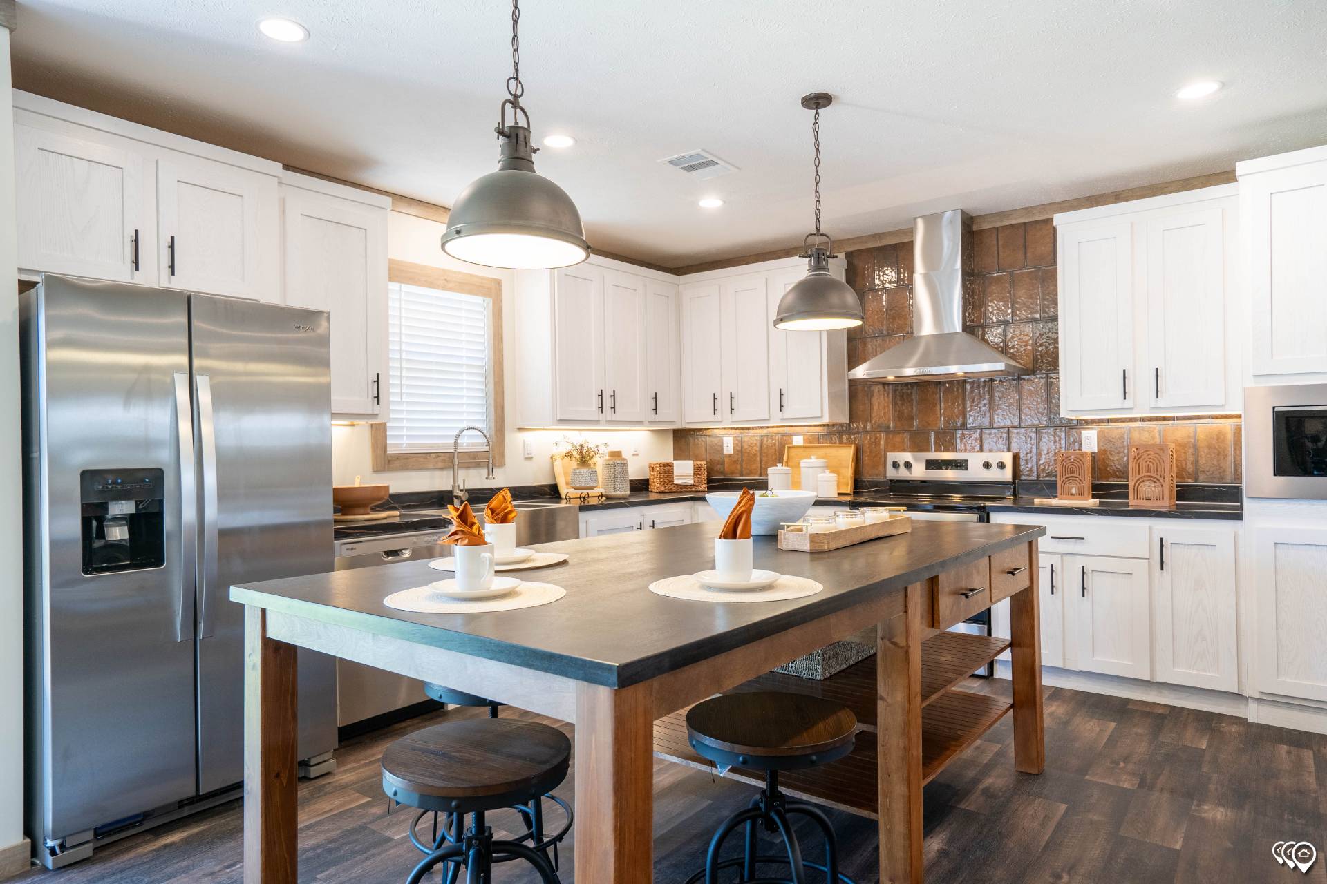 Creekside Series / The Roxy CSFL-3305 by Heartland Homes of Kentucky - ManufacturedHomes.com